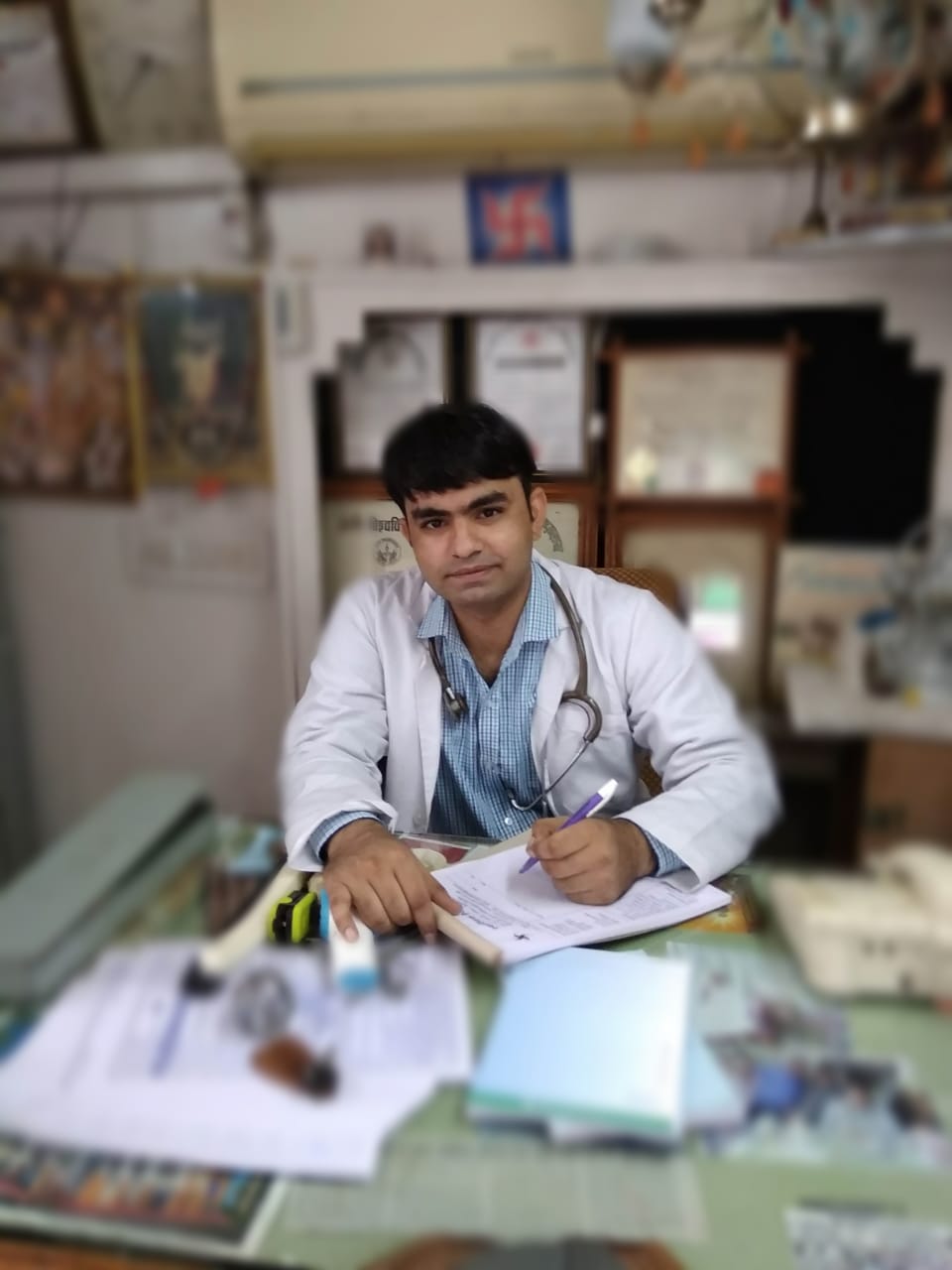 Dr. Bhaskar Tiwari’s Swastik Health Care – Dr. Sanat Dalal Clinic-Manav Sewa Kendra – Indore